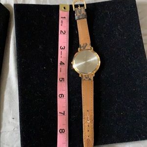 collezio | Accessories | Collezio Watch Goldtone Wanimal Print Guc 8 ...